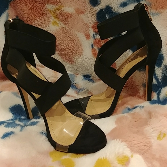Simmi London | Shoes | Black Simmi London Heels | Poshmark